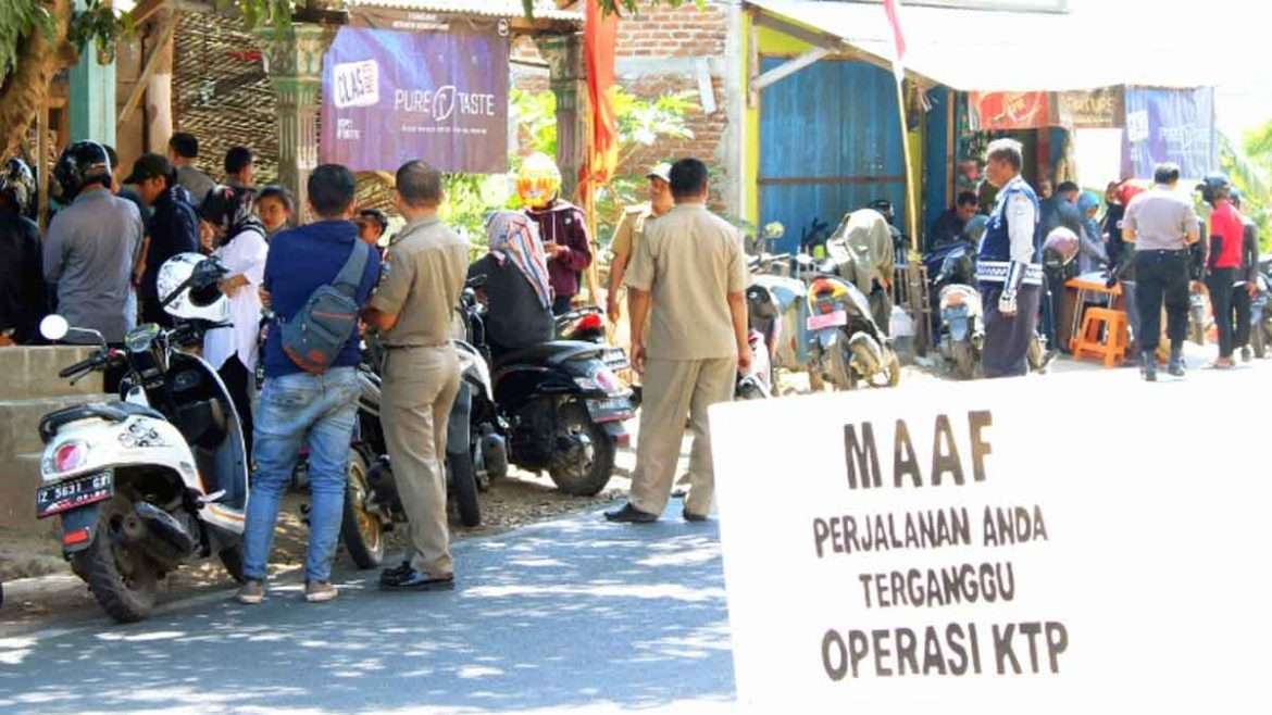 Disdukcapil Garut Gelar Operasi E-KTP - Infodesaku